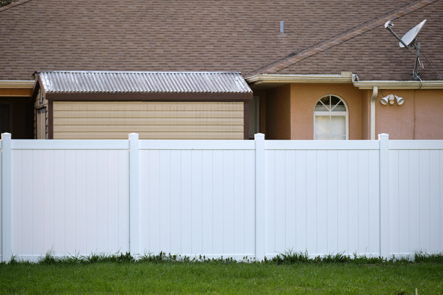 Looking for a Quality Fence With Professional Installation?